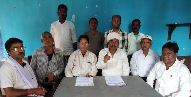 सुदामडीह में पेलोडर की जगह मैनुअल लोडिग शुरू कराएं प्रबंधन संयुक्त ...
