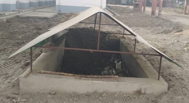 जैविक की जगह कंपोस्ट पिट में डाला बायोमेडिकल कचरा - Biomedical waste ...