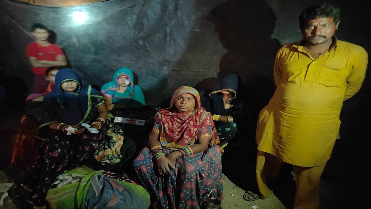 कपालमोचन मेले में दो गुटों के बीच झड़प, दूसरे गांव की युवती के साथ घूम ...