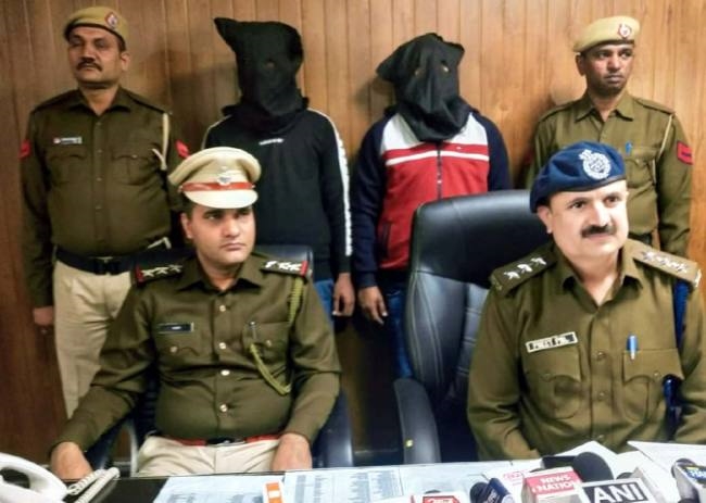 राजीनामा का दबाव डालने पर की थी गैंगस्टर अशोक राठी की हत्या - gangester ...