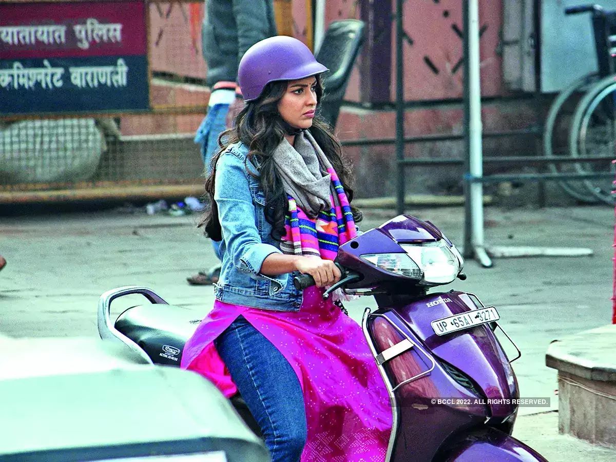 Bholaa Shoot In Varanasi: अजय देवगन की भोला में अमाला पॉल निभा रहीं ...