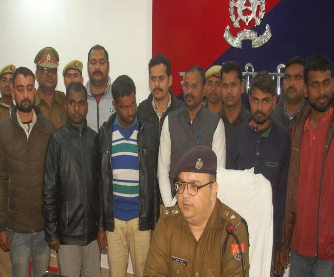 देसी बंदूक और हाईटेक अंदाज रंगदारी वसूलने वाले गिरोह का भंडाफोड़ पांच ...