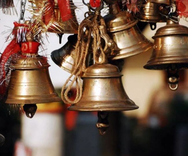 Ghanti Significance: आखिर मंदिर में प्रवेश से पहले क्यों बजाई जाती है ...