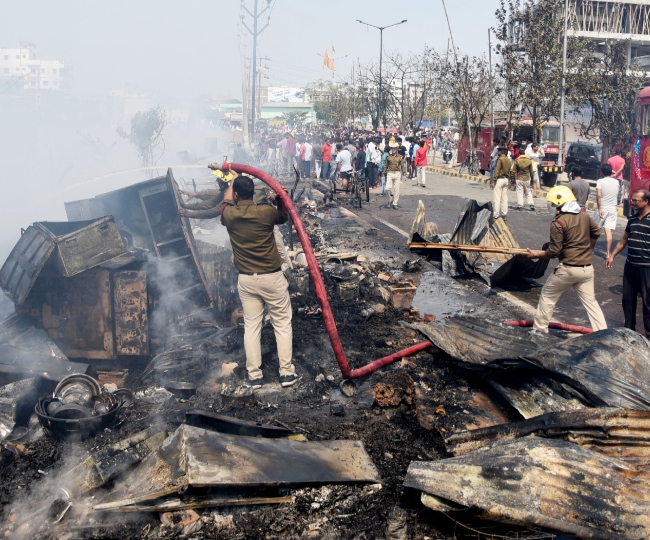 Patna Fire: राजीव नगर में आग लगने से 40 झोपड़ियां राख, एक-एक कर फटने ...