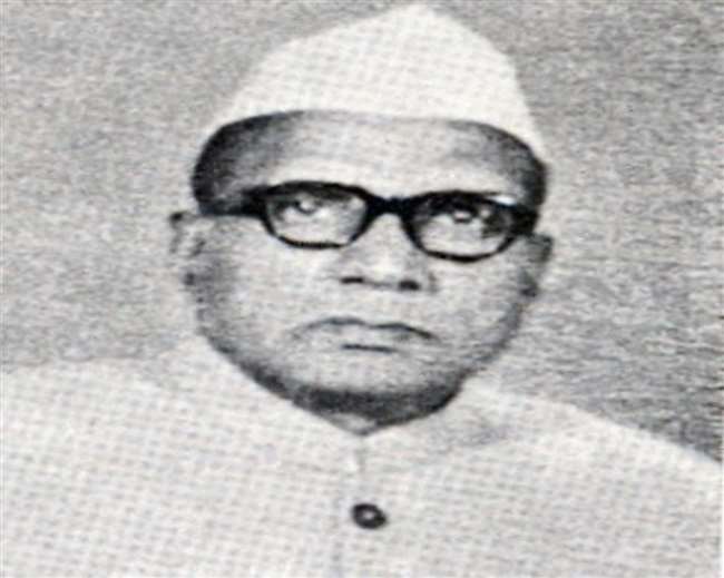 प्रो. राजाराम शास्‍त्री की वह प्रेरणा जो जिंदगी की राह मोड़ गई, सादगी ...