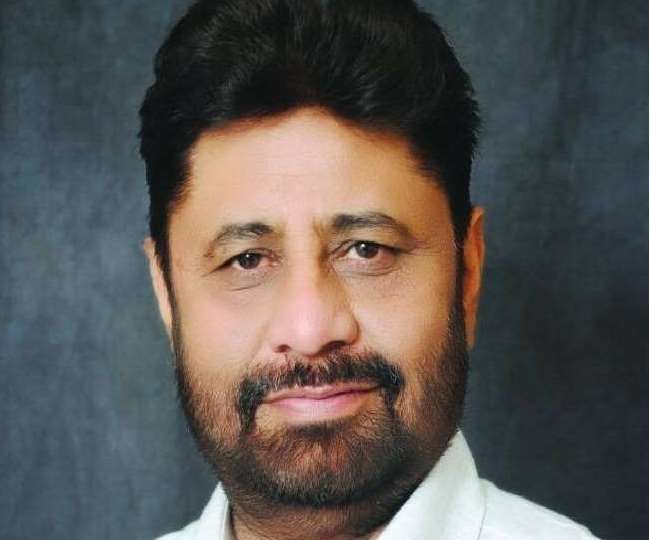 खेर व सूद की आपसी मतभेदों ने मजदूरों व श्रमिकों को असमंजस में डाला ...