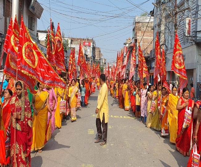Janaki Navami: जय जानकी-जय सियाराम के उद्घोष से सीतामढ़ी का माहौल ...