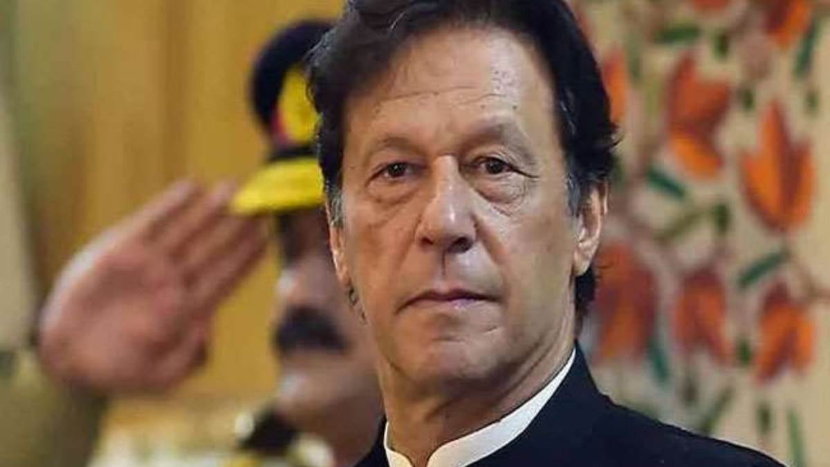 Pakistan: इमरान खान को पुलिस लाइन मुख्यालय में हुए पेश, गिरफ्तारी के ...