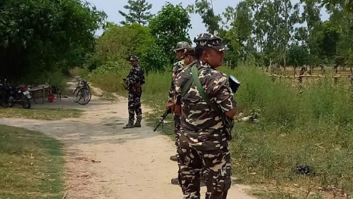 Pilibhit News: चुनाव के मद्देनजर नेपाल बार्डर पर सतर्कता बढ़ी, पुलिस कर ...