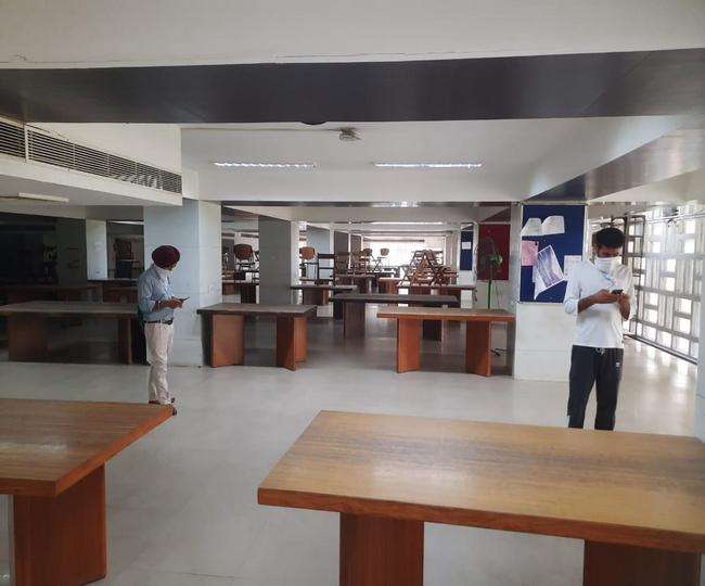 एक महीने के बाद पंजाब यूनिवर्सिटी चंडीगढ़ ने रिसर्च स्काॅलर के लिए खोली ...