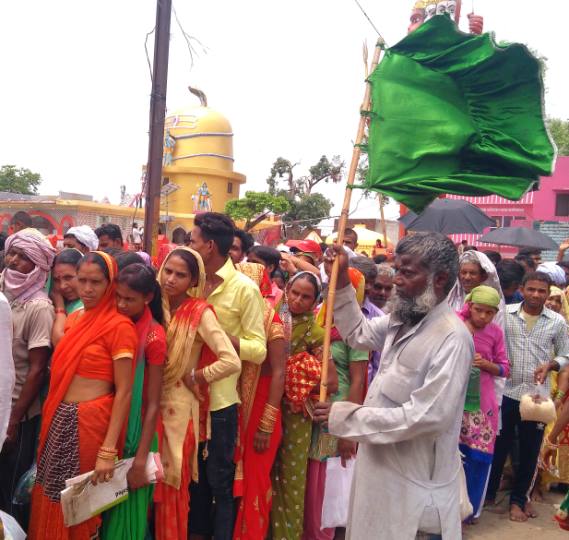 मीरा बाबा की जात के लिए उमड़े श्रद्धालु - Blessed for the caste of ...