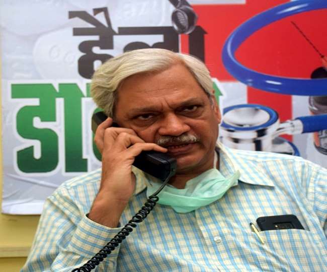 Hello Doctor: मुंहासे में गुनगुने पानी से धुलें चेहरा, फैटी फूड से करें ...