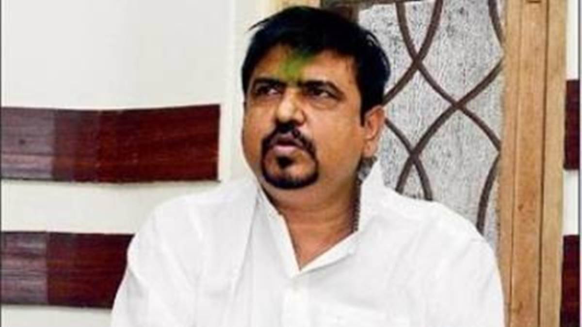 बंगाल के अग्निशमन मंत्री सुजीत बोस की तबीयत बिगड़ी, अस्पताल में भर्ती ...