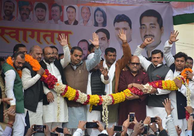 बनारस कांग्रेस को रास नहीं आ रहा शीर्ष नेतृत्व का निर्णय, प्रदेश की ...