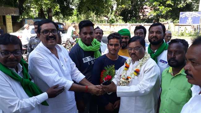 निरसा में झामुमो ने लगाया जोर, पूर्व उप मुख्यमंत्री स्टीफन को दिख रही ...