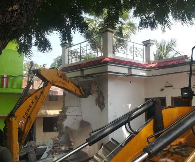 Action on Mafia : अंडरवर्ल्ड डॉन Chota Rajan के शार्प शूटर बच्‍चा पासी ...