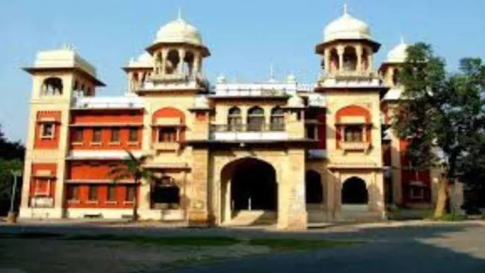 Allahabad University: इंग्लिश, संस्कृत सहित अन्य विषयों के लिए पीजी की ...