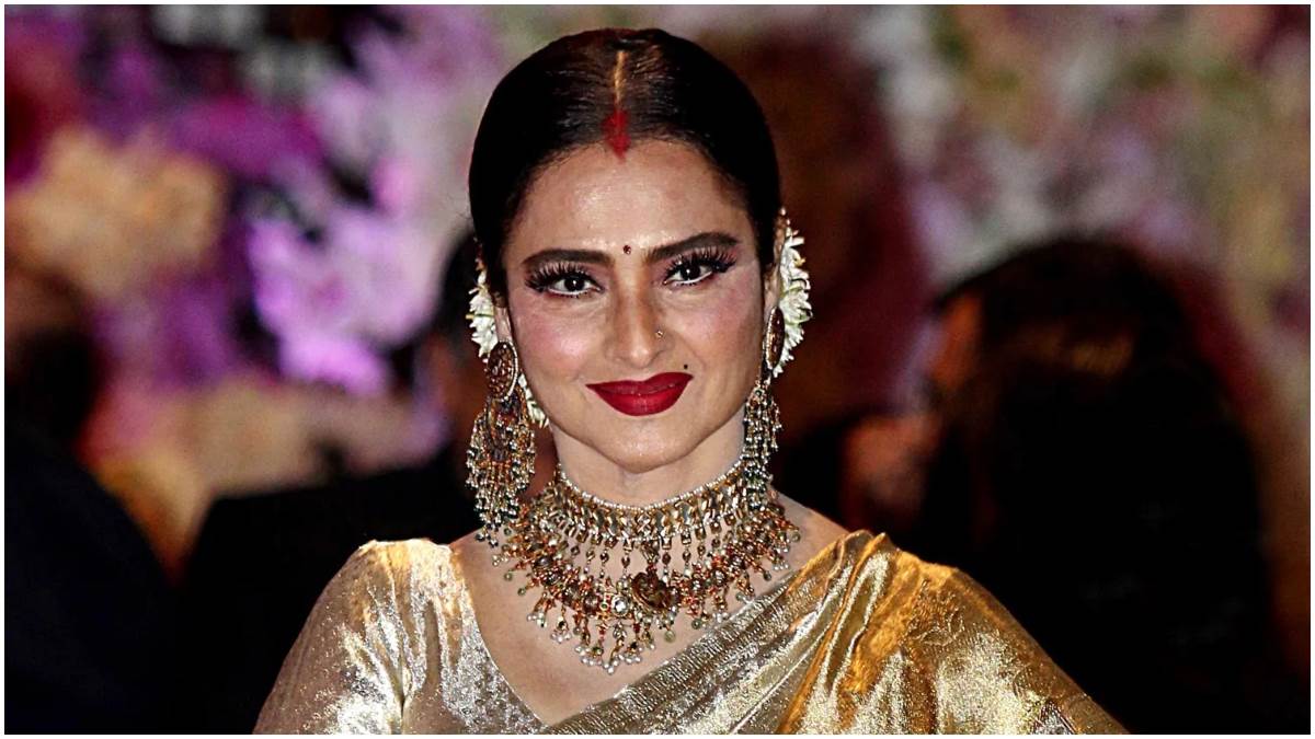 Rekha Birthday: रेखा अपने नाम के आगे क्यों नहीं लगाती है सरनेम, जानिए ...