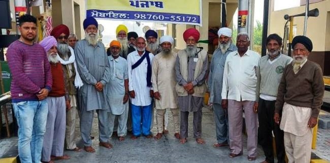 टोल प्लाजा हरसा मानसर पर किसान का संघर्ष 31वें दिन भी जारी - punjab ...