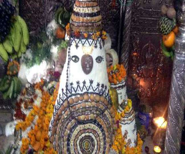 माता बज्रेश्‍वरी देवी की पिंडी पर क्‍यों चढ़ाया जाता है सात दिन तक मक् ...