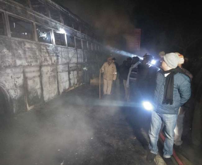 कन्नौज बस हादसा सवार थे करीब 65 यात्री नहीं मिल रहे अल्ला रक्खा के ...