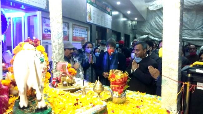 पंचकूला में बेसहारा गाय सड़कों पर नहीं, गोशालाओं में रहेंगी: कुलभूषण ...