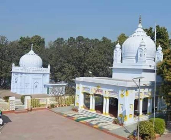 मगहर महोत्सव पर गरम हुआ माहौल, समिति ने खोला मोर्चा - The atmosphere ...