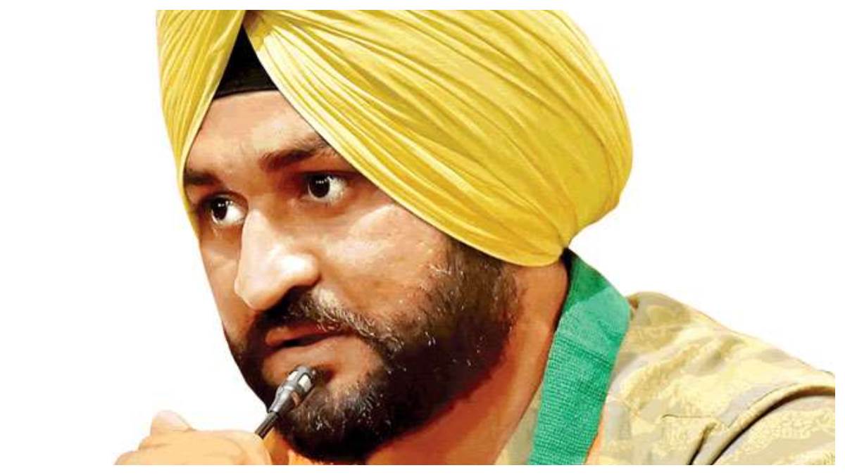 Jind News: संदीप की गिरफ्तारी व बर्खास्तगी के लिए कंडेला माजरा खाप ने ...