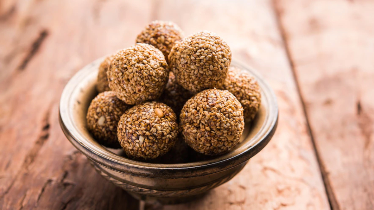 Til Recipes: सर्दियों में तिल से बनने वाली इन आसान रेसिपीज़ को आप भी कर ...