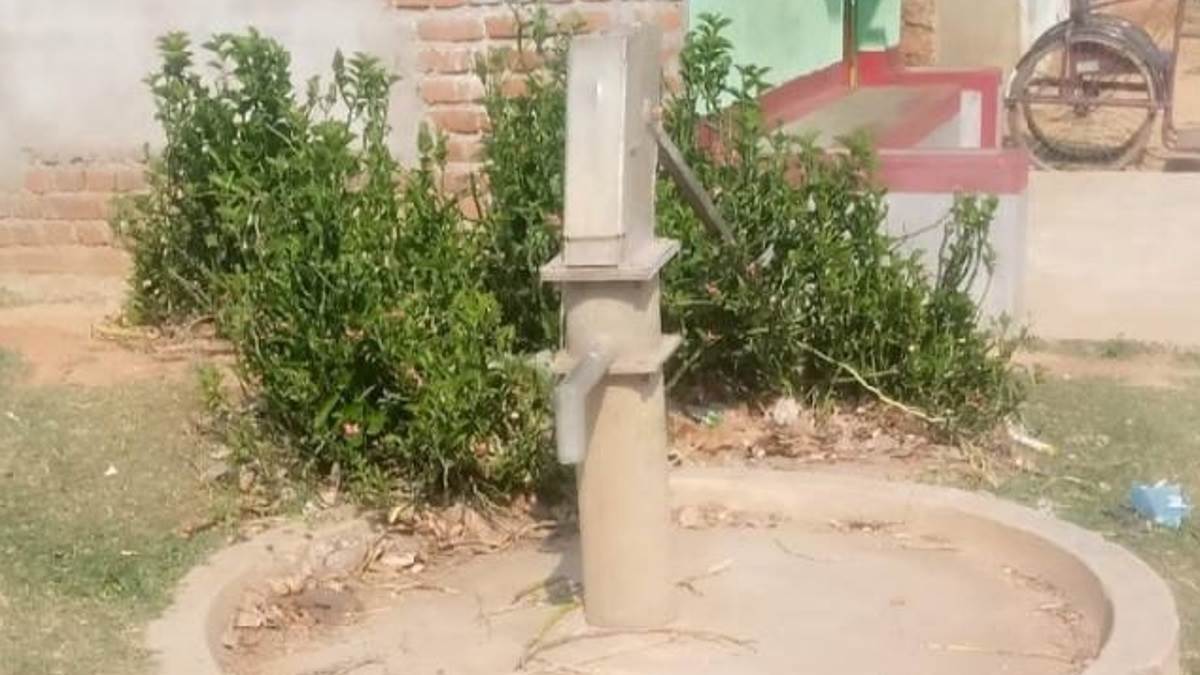 धनबाद जिले में गर्मी से पहले चापाकल और सोलर पावर जल मीनार किए जाएंगे ...