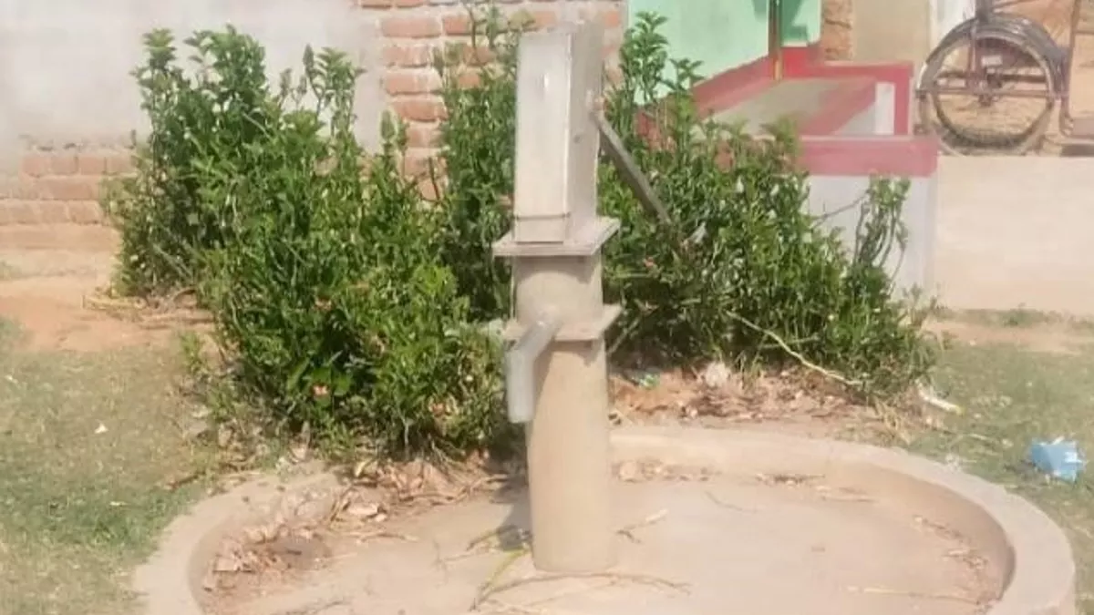 धनबाद जिले में गर्मी से पहले चापाकल और सोलर पावर जल मीनार किए जाएंगे ...