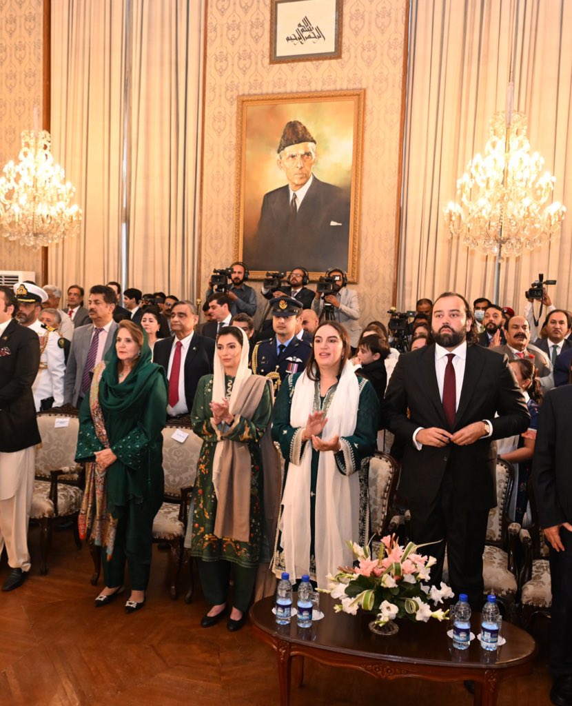 पाकिस्तान के इतिहास में पहली बार बेटी बनेगी देश की 'First Lady', कौन ...