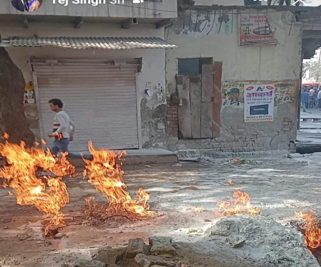 आगरा में पीएनजी की आग में गंभीर झुलसे दो लाेग, 20 हजार घरों की आपूर्ति ...