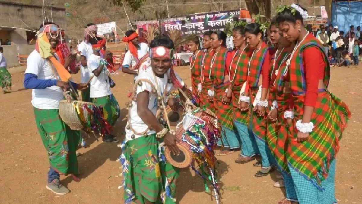 Dadra and Nagar Haveli: अंधविश्वास से निकलते आदिवासी, अंत्योदय की अनूठी ...