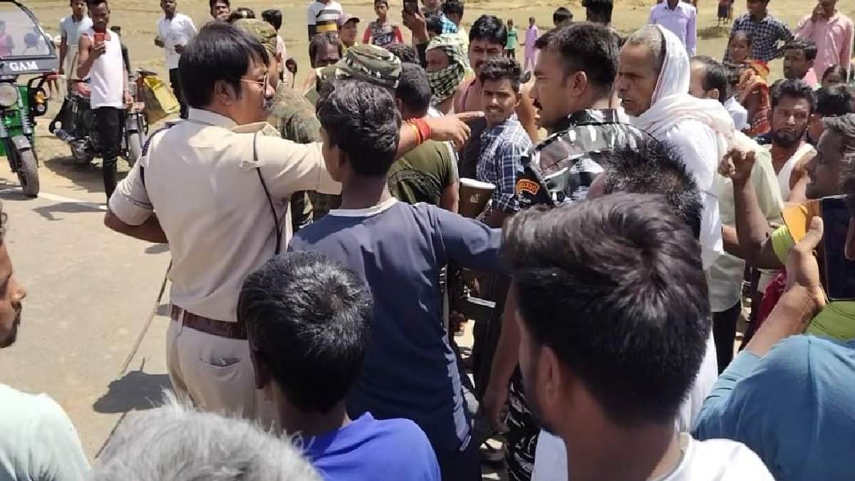 Jamui: पुलिस की मुस्‍तैदी से मॉब लि‍ंचिंग की घटना टली, बच्‍चा चोरी की ...