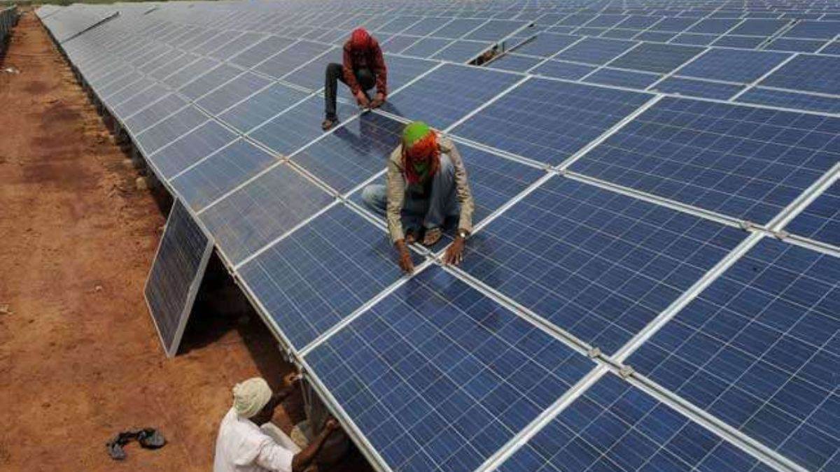 Delhi सौर ऊर्जा में दिल्ली पड़ोसी राज्यों से बहुत पीछे सोलार एनर्जी पर ...