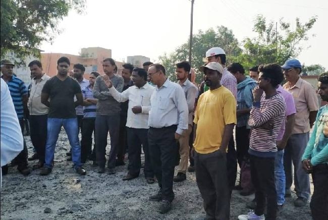 लापता कोलकर्मी के समर्थन में उतरे मजदूर