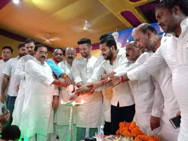 जनता के जातीय समीकरण को तोड़ कर रख दिया: चिराग