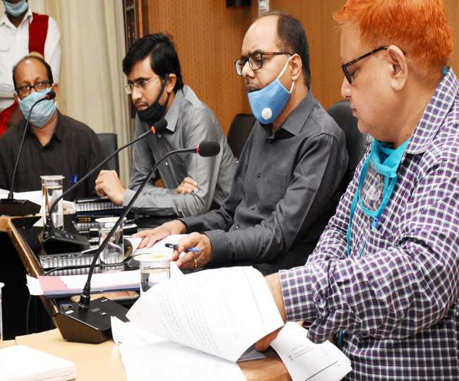 डीएम बोले- जल-जीवन-हरियाली अभियान नहींं बल्कि जनआंदोलन सभी की सहभागिता ...