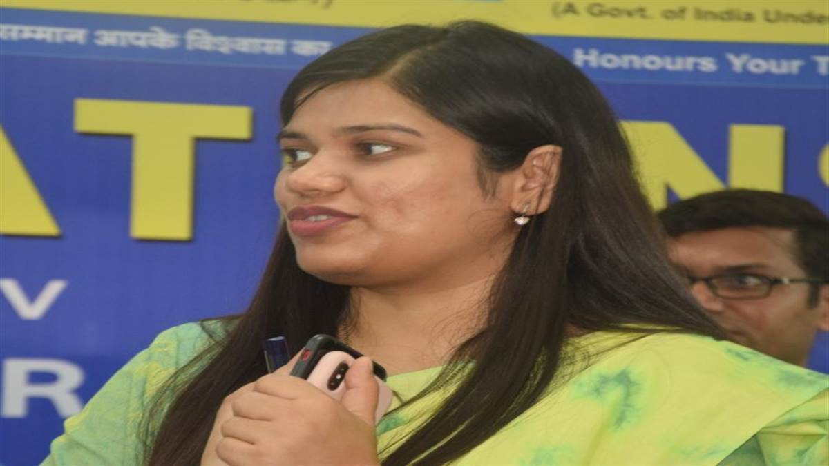 फुल एक्शन में भागलपुर की डीडीसी प्रतिभा रानी, PMAY के 79 लाभुकों पर ...