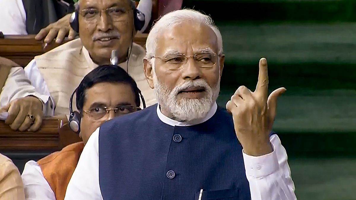 No Confidence Motion: लोकसभा से विपक्ष के वॉकआउट पर PM मोदी का तंज, कहा ...