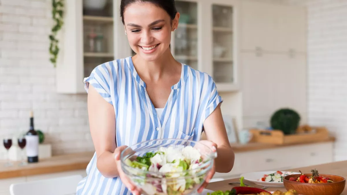 Breastfeeding Diet हाल ही में बनी हैं मां तो क्या खाएं और क्या करें