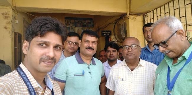 उप निदेशक ने पीएचसी का किया औचक निरीक्षण - Deputy Director did surprise ...