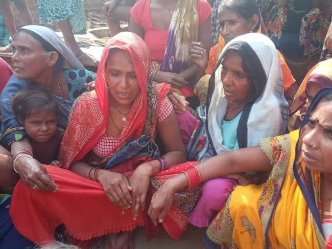 करंट की चपेट में आने से भाई-बहन की मौत