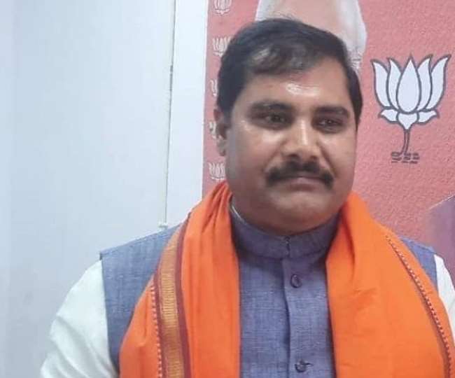 गोपालगंज में गरीबों को मतांतरण के लिए भरमाने की सूचना पर पहुंचे मंत्री ...