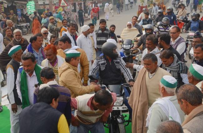 भाकियू ने 450 का मांगा दाम, शामली में चक्का जाम - भाकियू ने 450 का ...