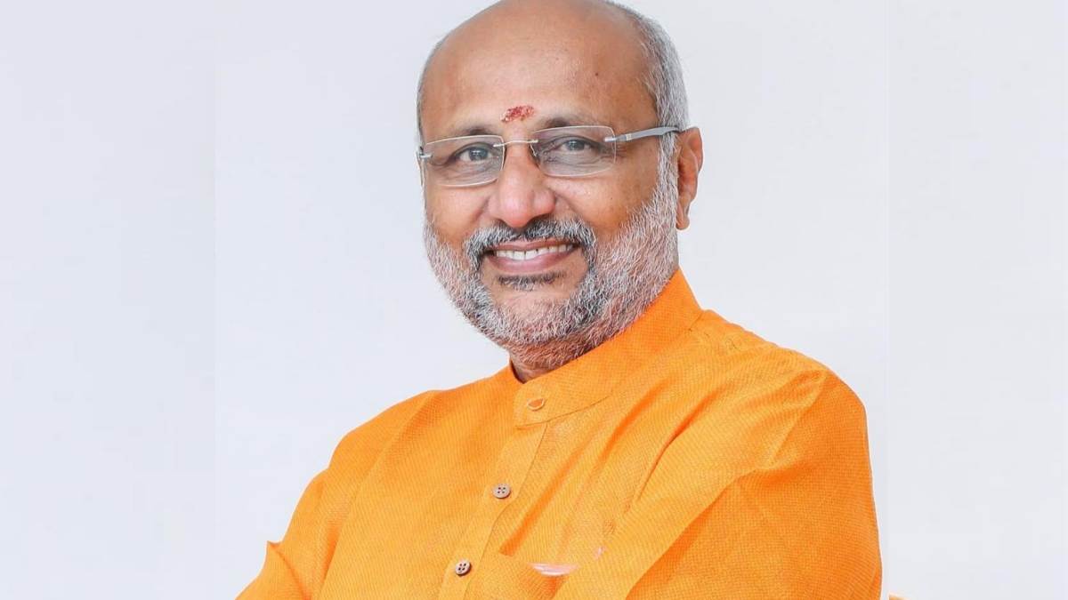 Jharkhand: सीपी राधाकृष्णन बने झारखंड के नए राज्यपाल, रमेश बैस को सौंपी ... Jharkhand: सीपी राधाकृष्णन बने झारखंड के नए राज्यपाल, रमेश बैस को सौंपी ...