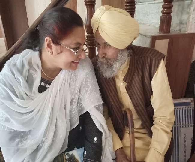 मुक्तसर के लेखक गुरदेव सिंह रुपाना को पंजाबी लघुकथा 'आम खास' के लिए ...