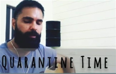 पुलिसकर्मी ने लिखा गाना यू-ट्यूबर ने दिया मंच - The policeman wrote the ...