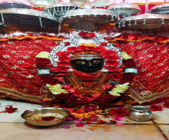 गोपालगंज के थावे में है मां दुर्गा का शक्‍ति‍पीठ, जहां भक्त की पुकार पर ...